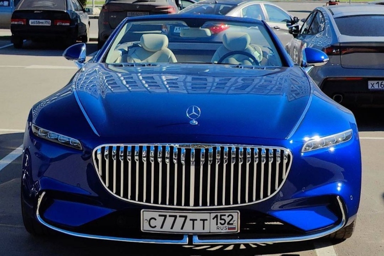Russian Car Enthusiast Builds Realistic Replica of Vision Mercedes ...
