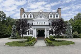 DIVINE RICHARD GRANOFF MANOR